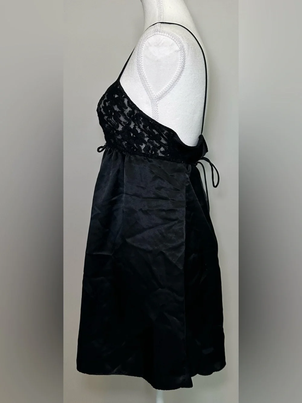 Val Mode | Dresses | Vintage Val Mode Black Lace Satin Babydoll Slip ...